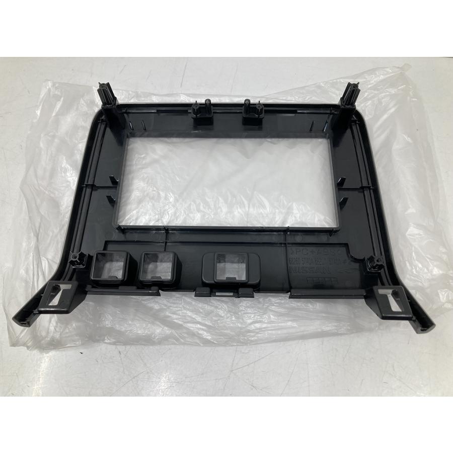 新車外し 割れ無 C27 セレナ 純正 ナビパネル 68260-5TA0A (YS1048) : インフィニ ヤフー店 - 通販 ...