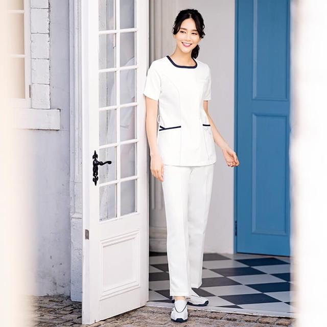 アンファミエ [ハナエモリ]タック入りゆったりストレートパンツ : ナース通販アンファミエYahoo!店 - 通販 - Yahoo!ショッピング