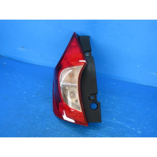 ノート DBA-E12 左 テールランプ テールライト D117 26555-3VA5A 173861 : 000213144215600 : IRパーツ ヤフーショッピング店 - 通販 ...