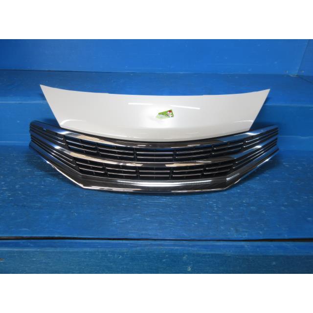 ノート 295226 8 DBA-E12 ラジエータグリル QAB 62312-8A00B 62310-8A00B 62320-3VA0H ...