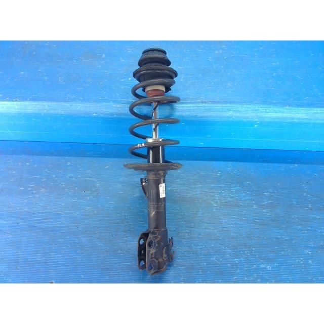 482261 1 アクア DAA-NHP10 左 フロント ストラット 082 TSL0 48520-52570 A0943-44210 ...