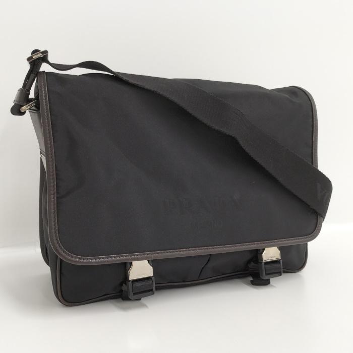 PRADA 【中古】PRADA メッセンジャーバッグ ナイロン ブラック VA0768 : サカイのリサイクルショップ - 通販 - Yahoo!ショッピング