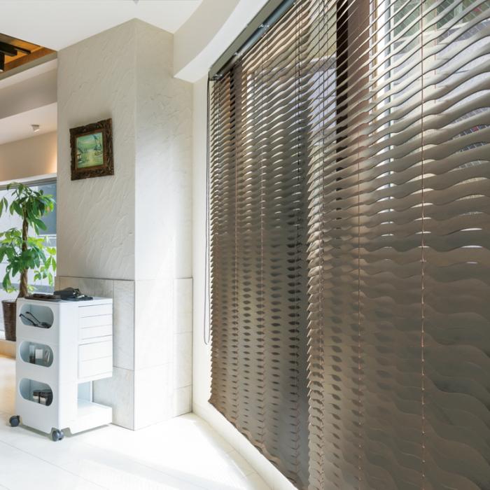 ウッドブラインド 木製 TOSO トーソー ベネウッド 50 ウエーブ（ラダーコード仕様）ループコード式 木スラット 幅55〜80cmX高さ181〜200cmまで :tb-ww50c-006 ...