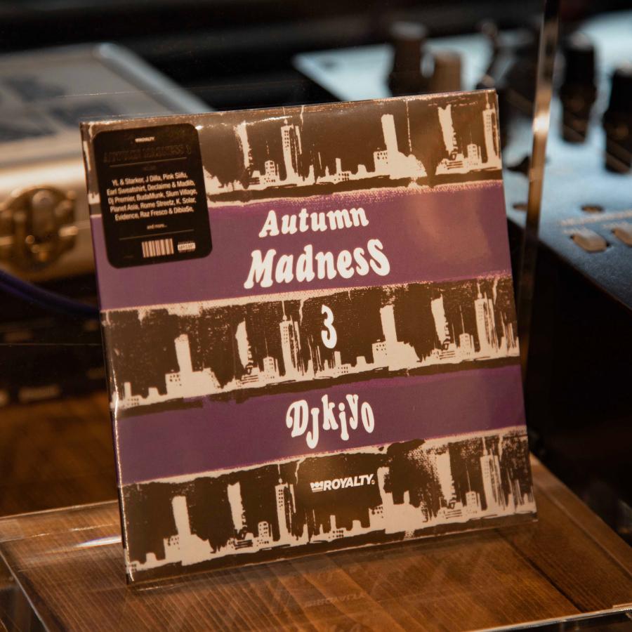 DJ KIYO / AUTUMN MADNESS 3 : Surku Cafe Online - 通販 - Yahoo!ショッピング