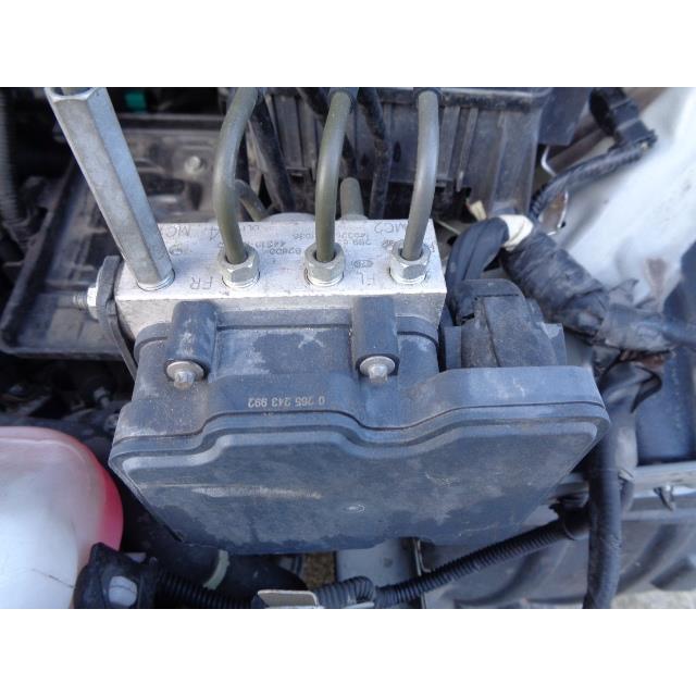 タント DBA-LA600S ABSアクチュエーター カスタムX SA KF-VE CVT S38 44050-B2840 : アイパーツ - 通販 - Yahoo!ショッピング