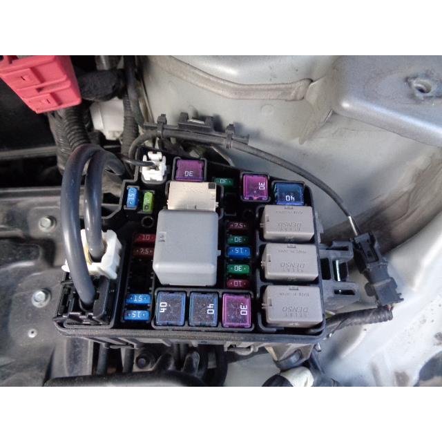 タント DBA-LA600S ヒューズボックス カスタムX SA KF-VE CVT S38 :000022220567800:アイパーツ - 通販 - Yahoo!ショッピング