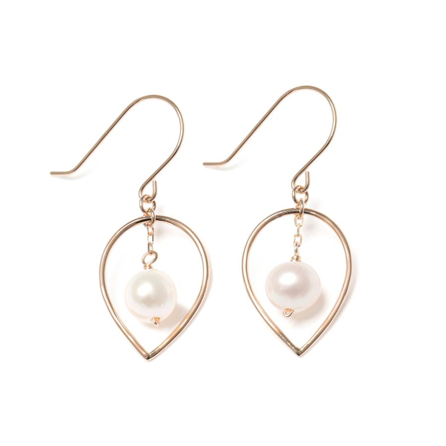[BASIC] Pearl Pierced earrings : ie-025 : Irise coffret Yahoo!ショップ - 通販 - Yahoo!ショッピング