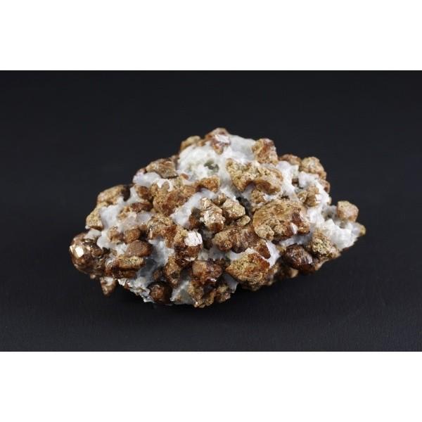 秩父鉱山産ベスブ石 78g/vsv-02 : 天然石専門店名取貴石 - 通販 - Yahoo!ショッピング