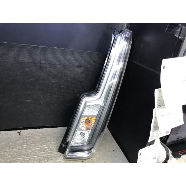 ムーヴ DBA-LA150S 右 テールランプ ライト カスタム RS ムーヴ DBA-LA150S 右 テールランプ ライト カスタム RS