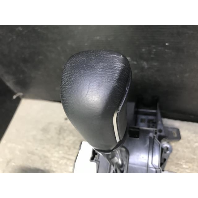 カローラクロス 6AA-ZVG11 シフトレバー ハイブリッド Z 1H5 33560-10030 :165380000037850:石川商店自動車中古パーツネット店 - 通販 - Yahoo ...