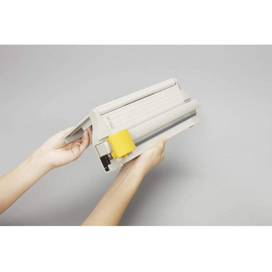 カール事務器 裁断機 ペーパーカッター スリム A4対応 10枚裁断 DC-2000 : isuka - 通販 - Yahoo!ショッピング