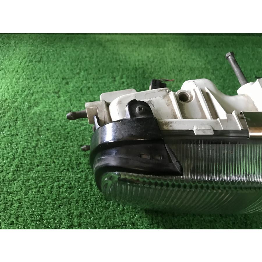 Y-UY32-MWBAGA セドリック ハロゲンヘッドライト右 YS2 a-2822 YM : Itami Web Store - 通販 - Yahoo!ショッピング