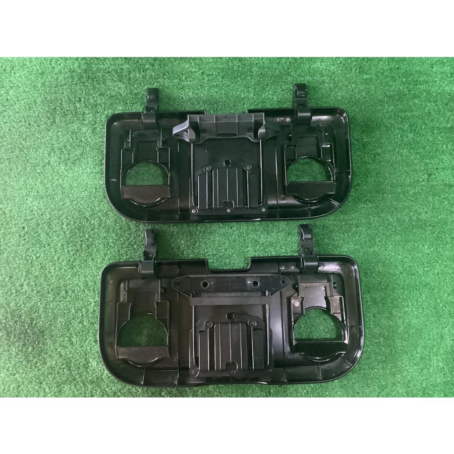 FNC26 セレナ シートバックテーブル左右 a-3823 YS13 SD : Itami Web Store - 通販 - Yahoo!ショッピング