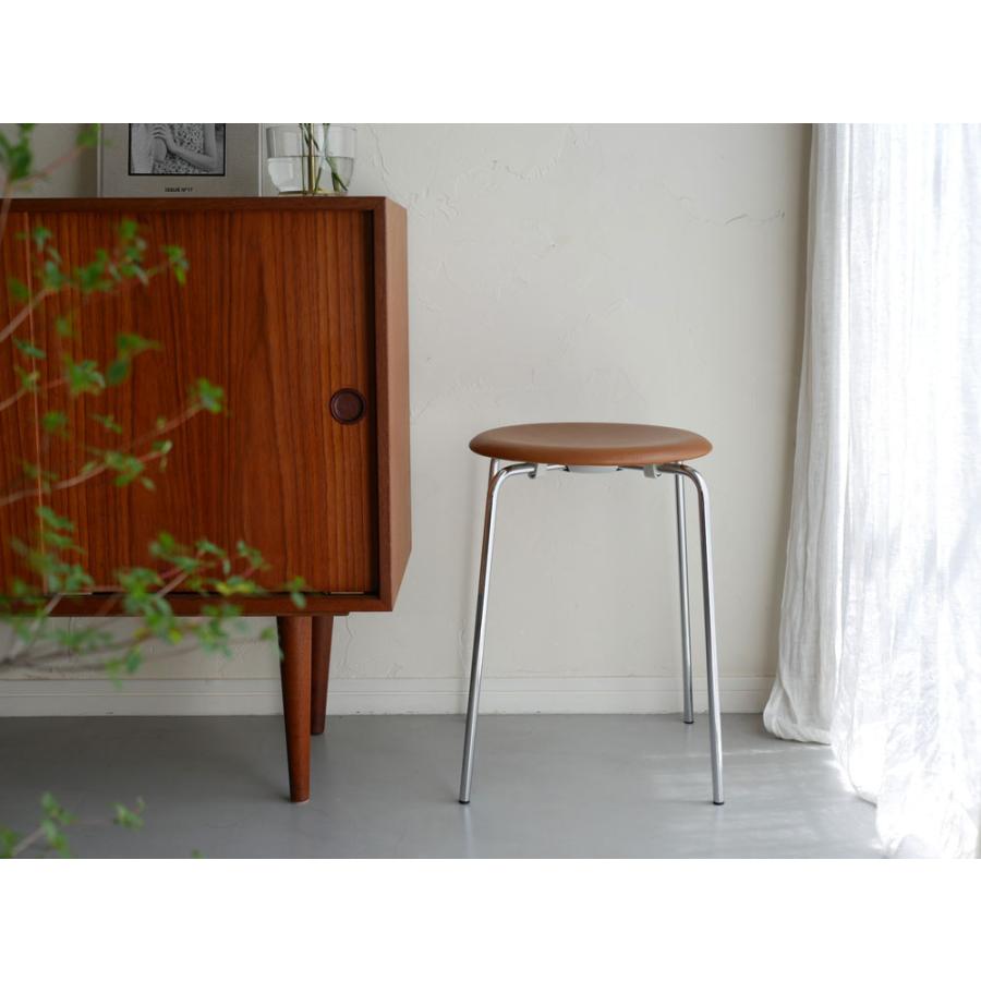 【FRITZ HANSEN /フリッツ・ハンセン】DOT スツール ワイルドレザー ウォルナット : shopooo by GMO - 通販 - Yahoo!ショッピング