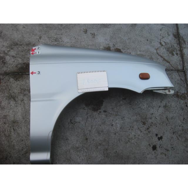 ミラ（ダイハツ） ミラモデルノ E-L500S 右フロントフェンダー 88307 : 伊藤商会 ヤフー店 - 通販 - Yahoo!ショッピング