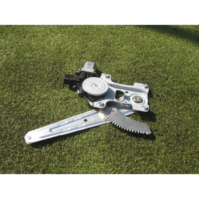 アイミーブ ZAA-HA4W 左リアドアレギュレータ・モーター 96643 : 伊藤商会 ヤフー店 - 通販 - Yahoo!ショッピング