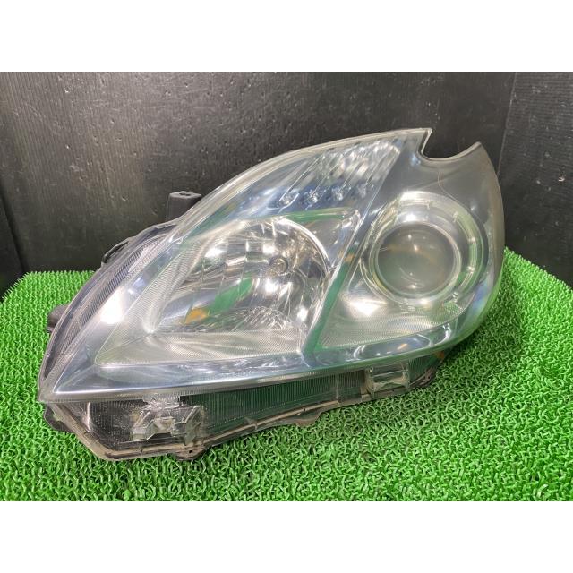 プリウス DAA-ZVW30 左ヘッドランプASSY 040 47-29 81170-47370 : 202211091410900 : 株式会社イワマワークス - 通販 - Yahoo!ショッピング
