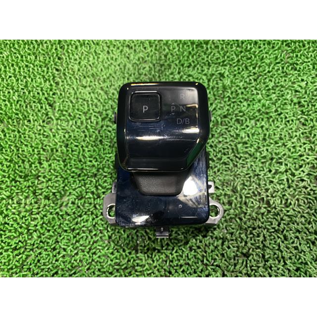 サクラ ZAA-B6AW シフトレバー C22(CBA) 34901-7PA0A : 202402020637850 : 株式会社イワマワークス - 通販 - Yahoo!ショッピング