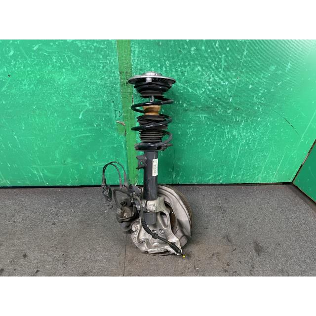 BMW 3シリーズ LDA-3D20 左FストラットASSY A89 6874370-01 : 株式会社イワマワークス - 通販 - Yahoo!ショッピング