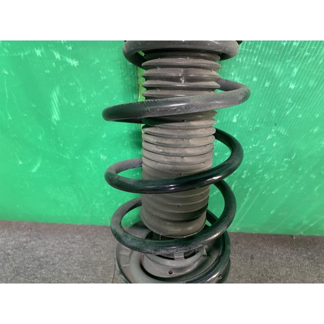 VW ティグアン DBA-5NCTH 右FストラットASSY 2T/C9X 5N0412021 :202403080250100:株式会社イワ ...