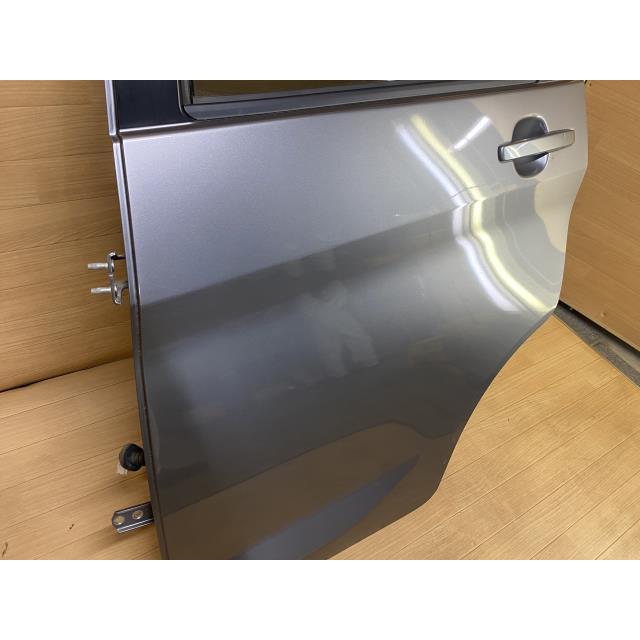 デイズ DBA-B21W 左RドアASSY U17(TRN) M2L3 82101-6A00L : 株式会社イワマワークス - 通販 - Yahoo!ショッピング