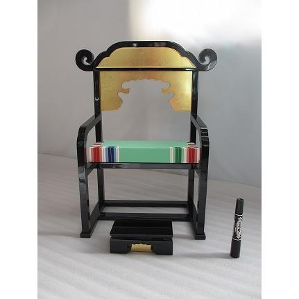 【特別販売品】黒塗り お仏像用の仏椅子 沓置き台付 (総幅約32.5cm×総高約52.5cm) 長期在庫品の為、特価セール価格 (管理番号7571) : 寺院用仏具の慈光堂 - 通販 ...