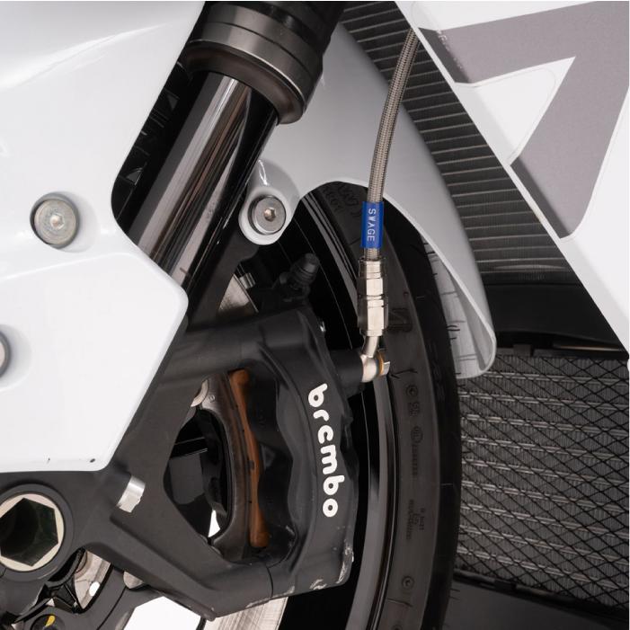 SWAGE-LINE 直送品 スウェッジラインプロ フロントホースキット スズキ Hayabusa (22-24) トライピース ステンレスブラック/ブラックホース PRO BTPB554FT ...