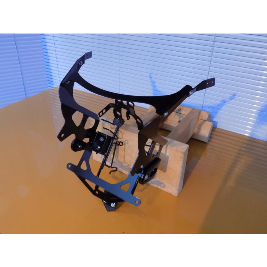 Z900RS専用 ロードペガサスタイプビキニカウル マジンガーステーセット : jokers-store - 通販 - Yahoo!ショッピング