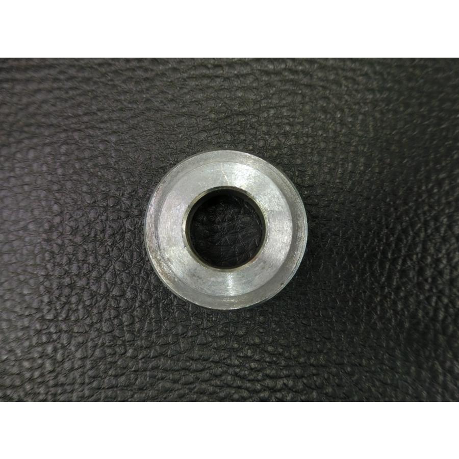 スズキ 中古 SUZUKI GSF250 バンディット Bandit GJ74A GJ77A スペーサー リヤアクスル レフト 64751 ...