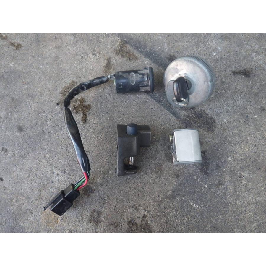 ホンダ 純正部品 HONDA スーパーカブ プレスカブ Press Cub C50 AA01 メインキー ハンドルロック メットホルダー セット 管理No.7635 : ジャンクヤードちくわ ...