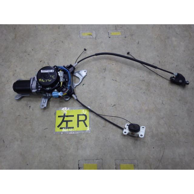 【KBT】ステップワゴン DBA-RG1 左パワースライドドアモーター NH737M 72050-SLJ-J01 J : 久保田オートパーツ ...