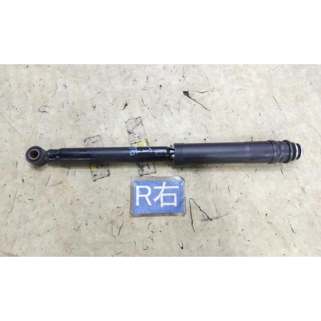 【KBT】ノア DBA-ZRR70W 右リア ショックアブソーバー 48531-80755 : 241212001550700 : 久保田 ...