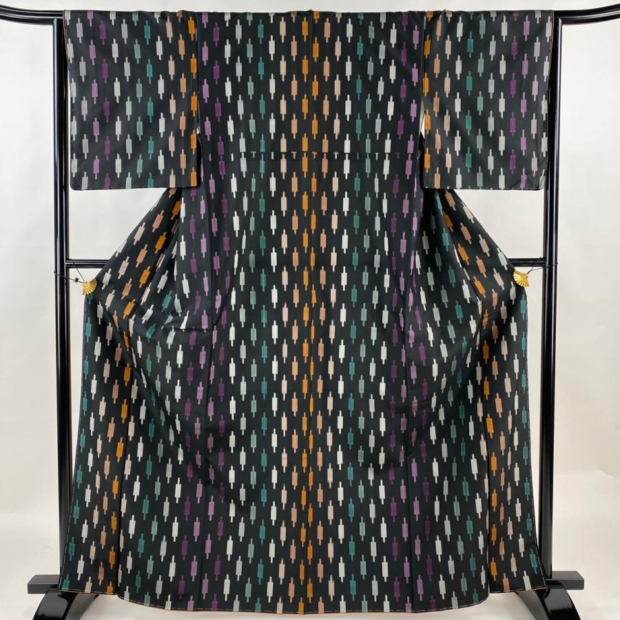 紬 身丈164.5cm 裄丈65cm M 袷 幾何学模様 黒 正絹 美品 秀品 中古 : リユースセレクトショップバイセル Yahoo!店 - 通販 - Yahoo!ショッピング