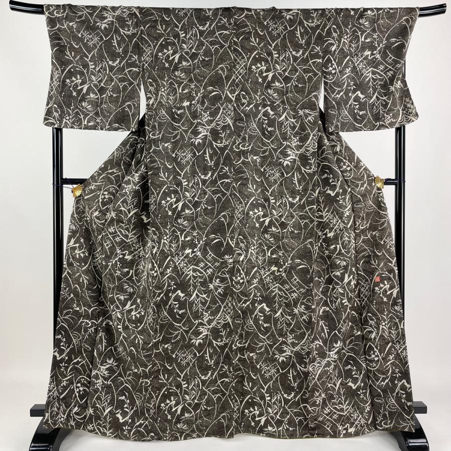 小紋 身丈166cm 裄丈70.5cm L 袷 小糸敏 落款あり 草花 幾何学 焦茶色 正絹 名品 中古 : リユースセレクトショップバイセル Yahoo!店 - 通販 - Yahoo!ショッピング