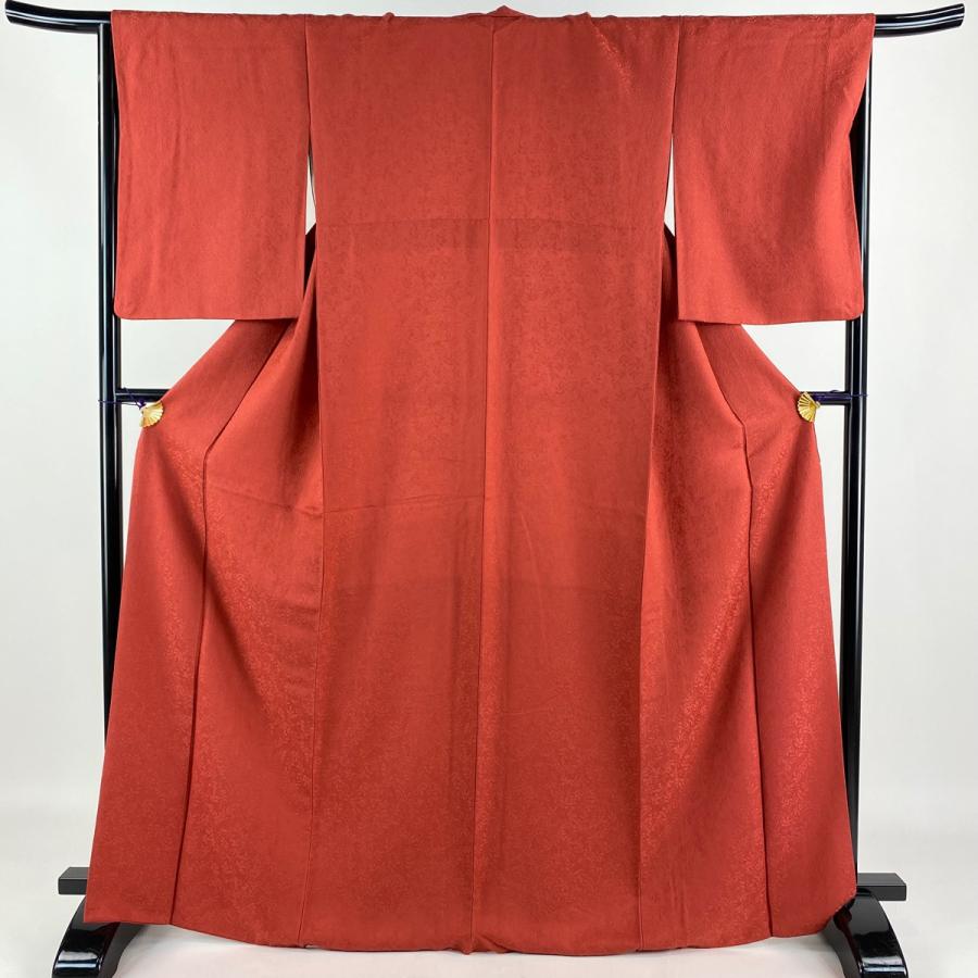 色無地 身丈167.5cm 裄丈66cm M 袷 地紋 赤 正絹 美品 秀品 中古 : 1000083081407 : リユースセレクトショップバイセル Yahoo!店 - 通販 ...
