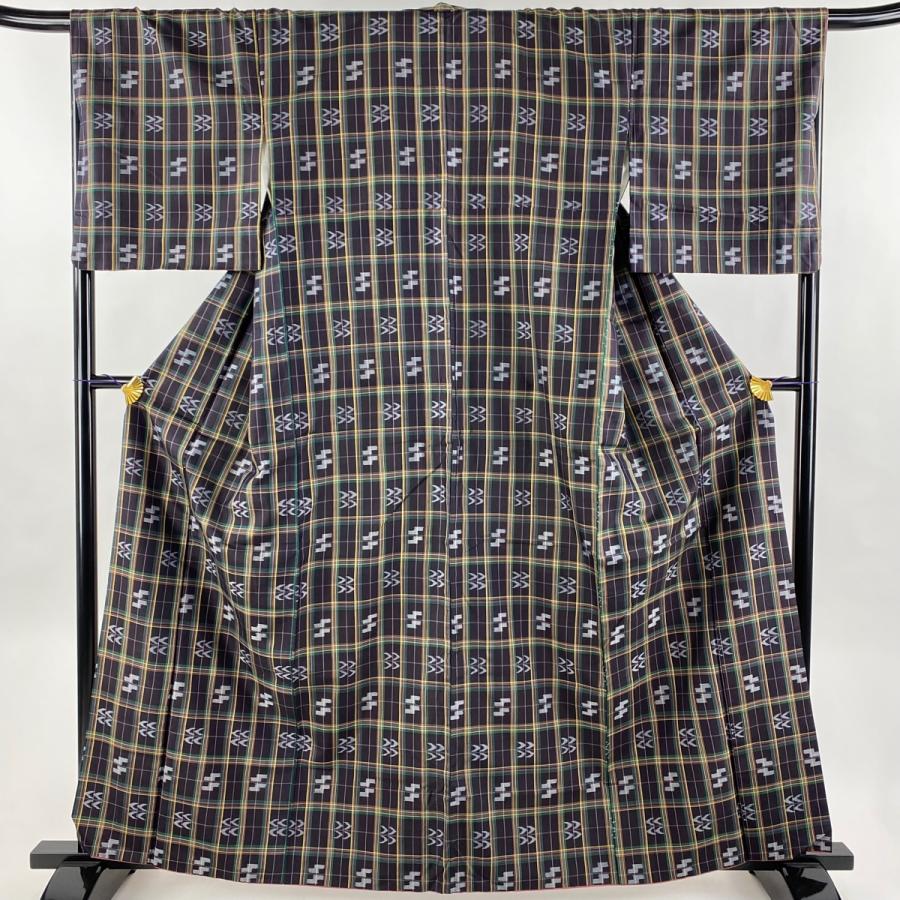 紬 身丈162.5cm 裄丈67cm M 袷 格子 幾何学模様 濃紫 正絹 優品 中古 : リユースセレクトショップバイセル Yahoo!店 - 通販 - Yahoo!ショッピング