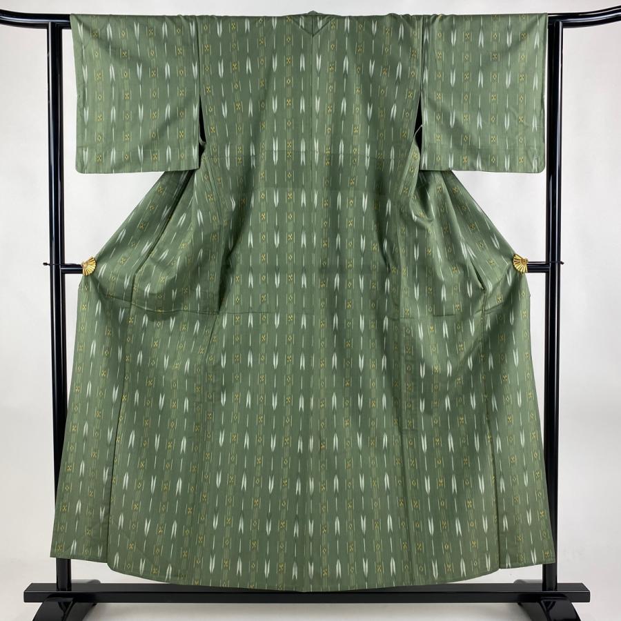 紬 身丈154cm 裄丈63cm S 単衣 矢羽 幾何学 緑 正絹 美品 秀品 中古 : リユースセレクトショップバイセル Yahoo!店 - 通販 - Yahoo!ショッピング