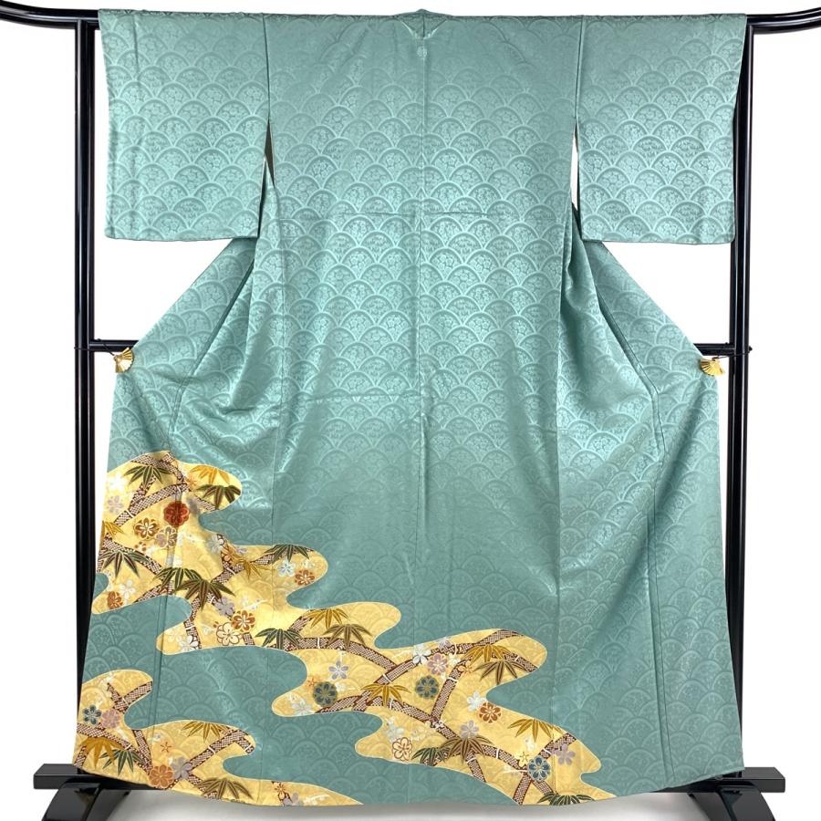 色留袖 身丈161cm 裄丈64.5cm M 袷 竹 梅 刺繍 金糸 灰緑 正絹 優品 一つ紋 中古 : リユースセレクトショップバイセル Yahoo!店 - 通販 - Yahoo!ショッピング