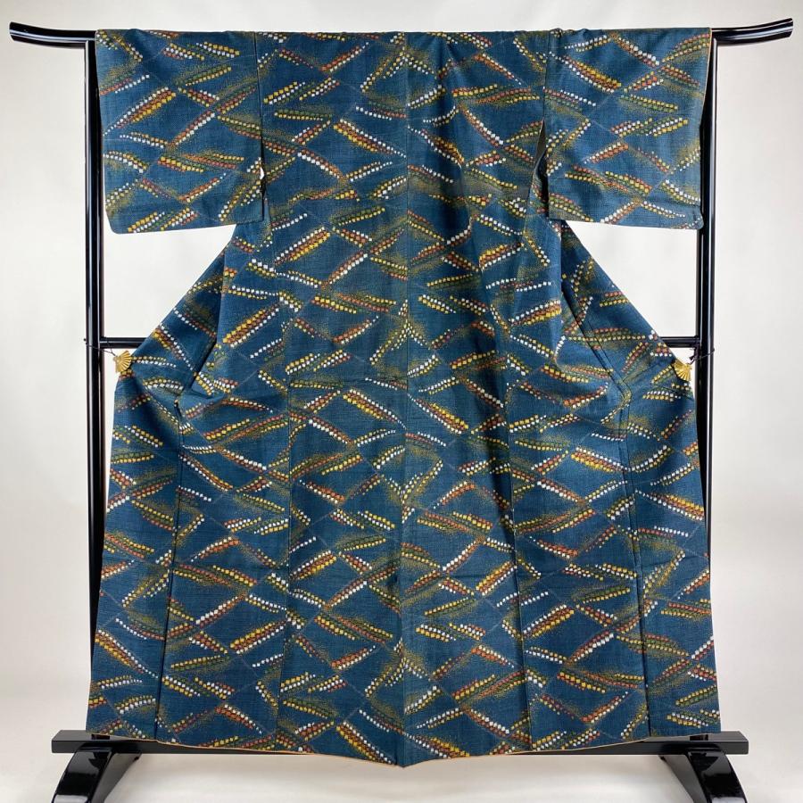 紬 身丈159cm 裄丈66cm M 袷 幾何学 紺色 正絹 優品 中古 : リユースセレクトショップバイセル Yahoo!店 - 通販 - Yahoo!ショッピング