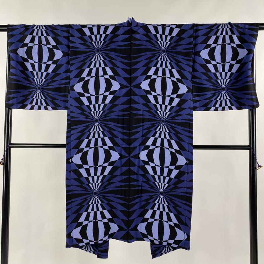 羽織 身丈118cm 裄丈69cm L 地紋 幾何学模様 青黒 正絹 美品 逸品 中古 : リユースセレクトショップバイセル Yahoo!店 - 通販 - Yahoo!ショッピング