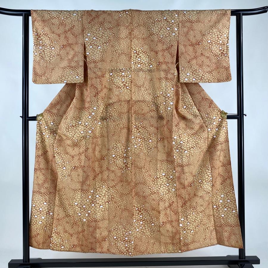 小紋 身丈152cm 裄丈62cm S 単衣 石畳 薄オレンジ 化繊 美品 優品 中古 在庫一掃 : リユースセレクトショップバイセル Yahoo!店 - 通販 - Yahoo!ショッピング