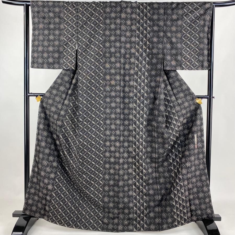 紬 身丈166cm 裄丈64.5cm M 袷 川村久太郎 落款あり 花 斜め格子 焦茶色 正絹 美品 名品 中古 : リユースセレクトショップバイセル Yahoo!店 - 通販 - Yahoo ...