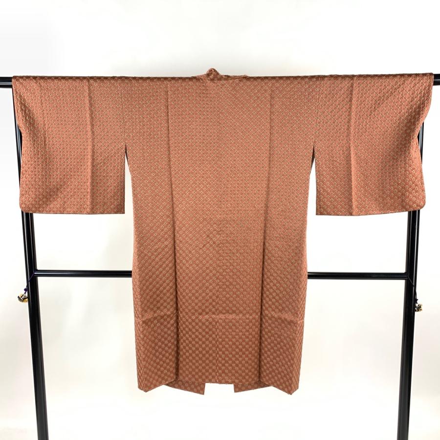 道中着 身丈103cm 裄丈67cm M 和装コート 着物衿 幾何学 絞り 茜色 正絹 美品 名品 中古 : リユースセレクトショップバイセル Yahoo!店 - 通販 - Yahoo!ショッピング