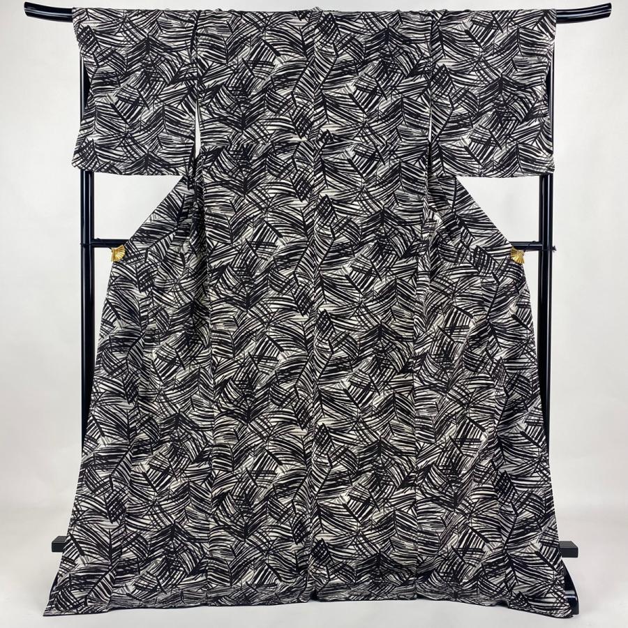 小紋 身丈177cm 裄丈69cm L 袷 葉柄 墨色 正絹 美品 名品 中古 : リユースセレクトショップバイセル Yahoo!店 - 通販 - Yahoo!ショッピング