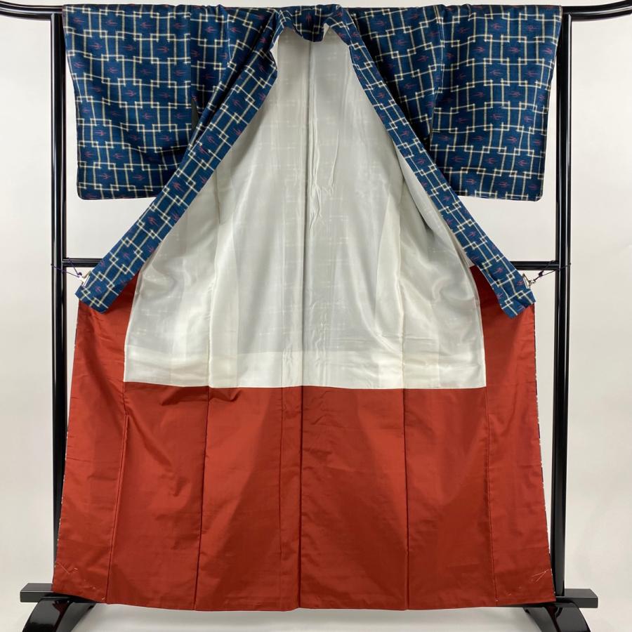 紬 身丈162.5cm 裄丈64.5cm M 袷 燕 幾何学 藍色 正絹 美品 秀品 中古 : リユースセレクトショップバイセル Yahoo!店 - 通販 - Yahoo!ショッピング