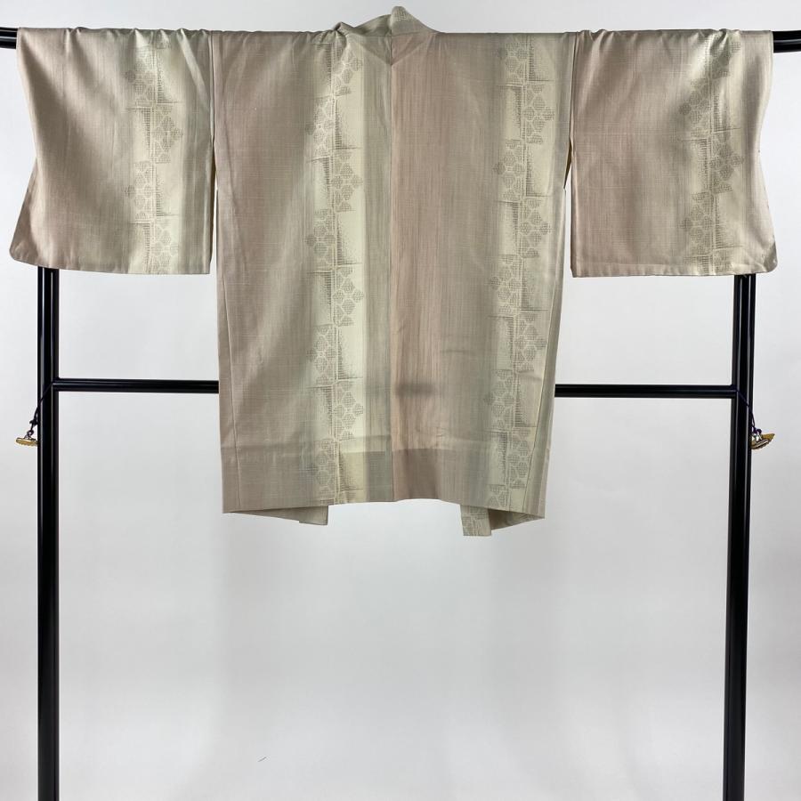 羽織 身丈89.5cm 裄丈71cm L 紬地 花 亀甲絣 ピンクベージュ 正絹 美品 秀品 中古 : リユースセレクトショップバイセル Yahoo!店 - 通販 - Yahoo!ショッピング