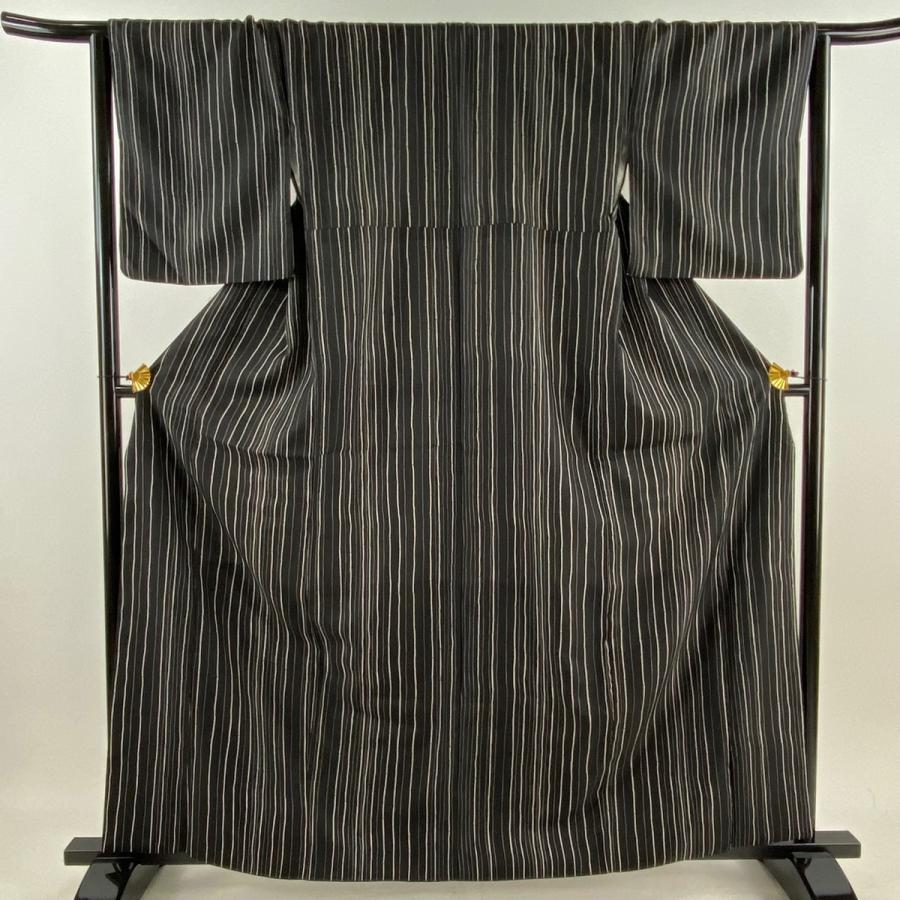 美品 小紋 身丈162.5cm 裄丈65.5cm M 袷 洗える着物 竹縞 黒 化繊 優品 中古 : リユースセレクトショップバイセル Yahoo!店 - 通販 - Yahoo!ショッピング