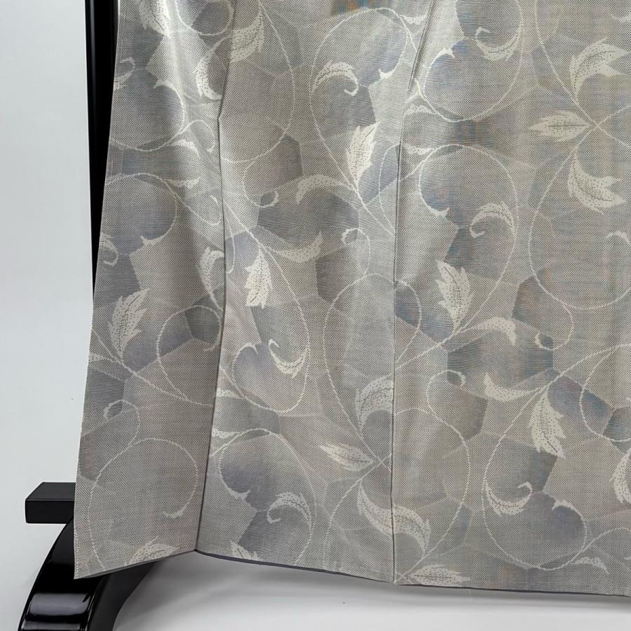 美品 紬 身丈167cm 裄丈67.5cm L 袷 唐草 幾何学模様 灰白 正絹 秀品 中古 : リユースセレクトショップバイセル Yahoo!店 - 通販 - Yahoo!ショッピング