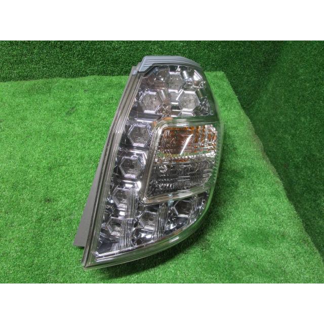 【3497】送料無料！！フィットシャトル GP2 右 テールランプ W0020 : kajiwara2013 2号店 - 通販 - Yahoo!ショッピング