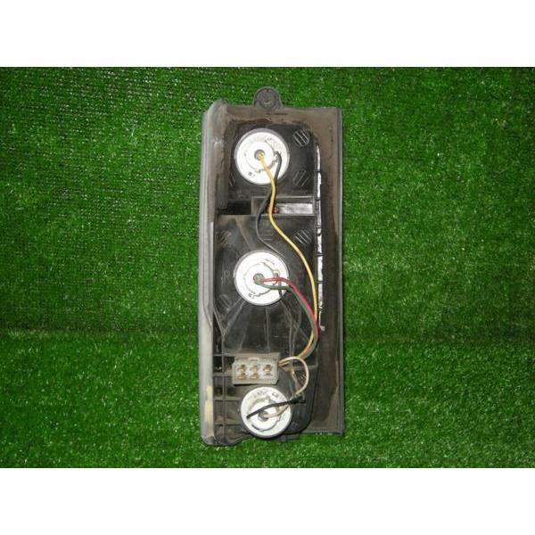 【397】送料込！サンバー KV4 右 テールランプ /OEW 2074 : kajiwara2013 2号店 - 通販 - Yahoo!ショッピング